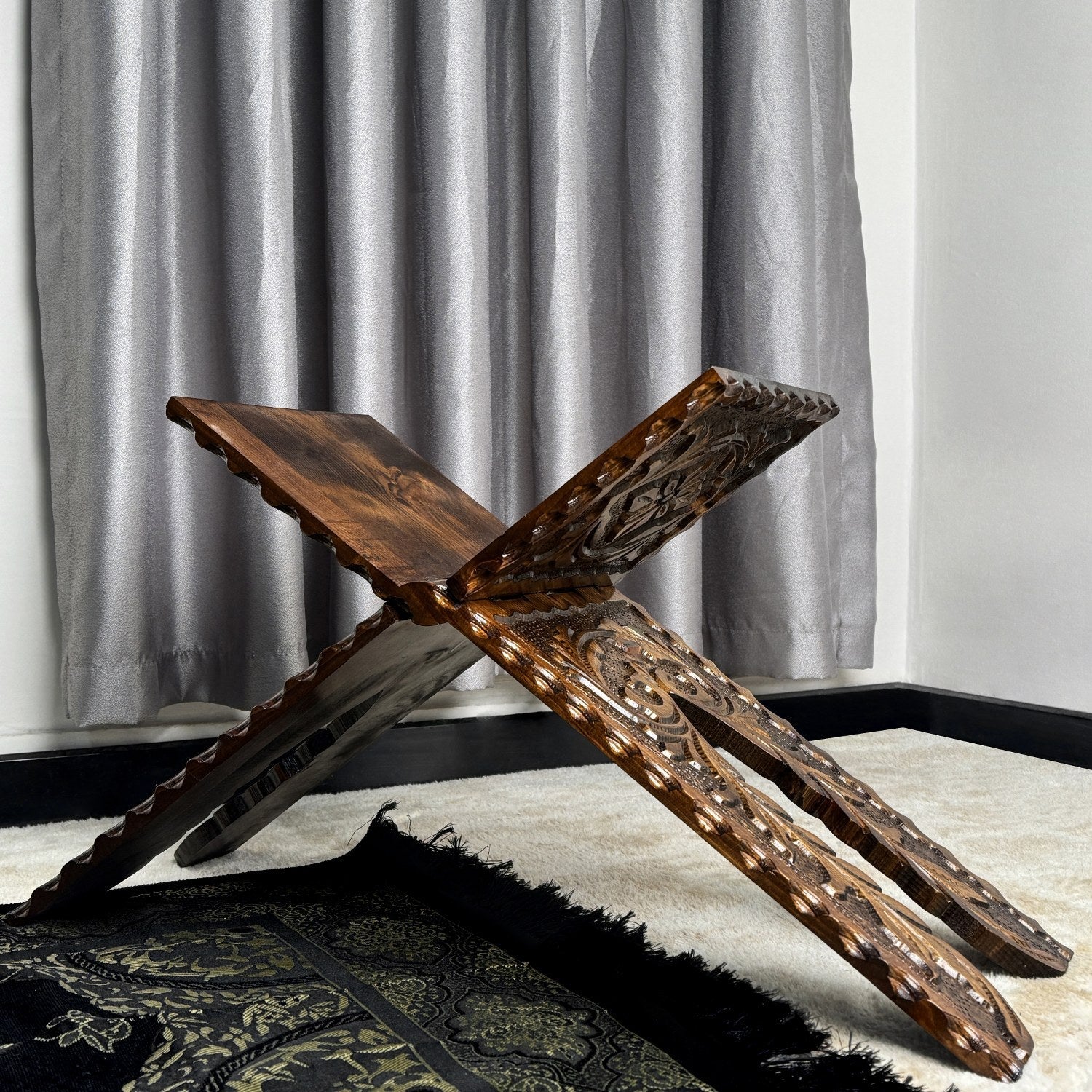 Ahşap Rahle - Sedir Oyma Kur'an-ı Kerim Okuma Standı – Islamic Wall Art